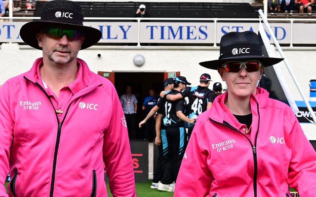 NZ vs SL: New Zealand's Kim Cotton becomes first female umpire to ...